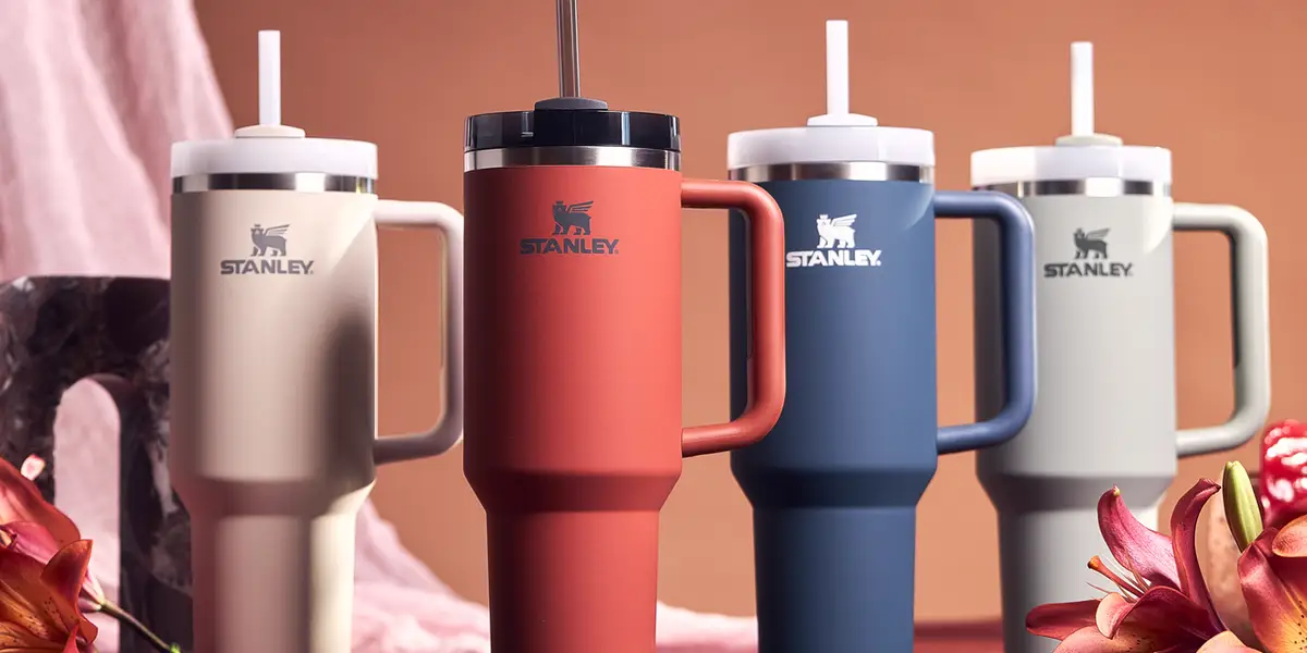 Der Kult um die Stanley Trinkflaschen: Marketinggenie und Lifestyle ...